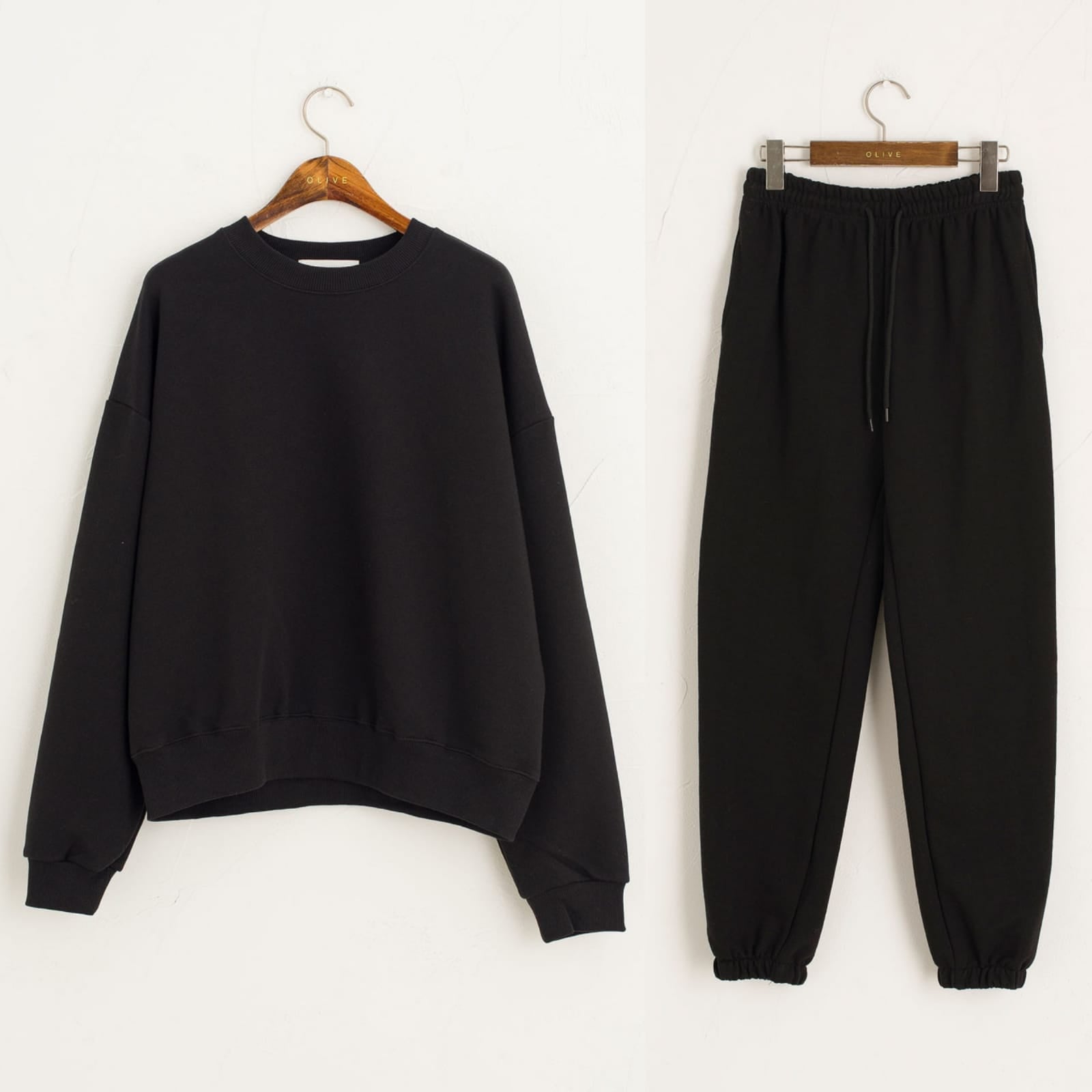 Black Plain Tracksuit – Ewardrobe